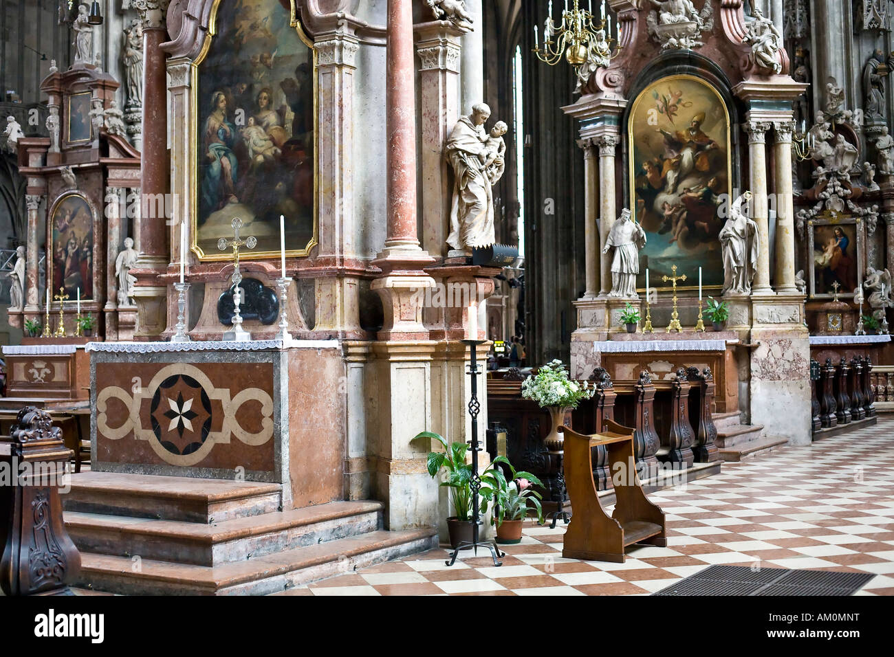 Interior view Stephansdom Vienna Austria Stock Photo - Alamy