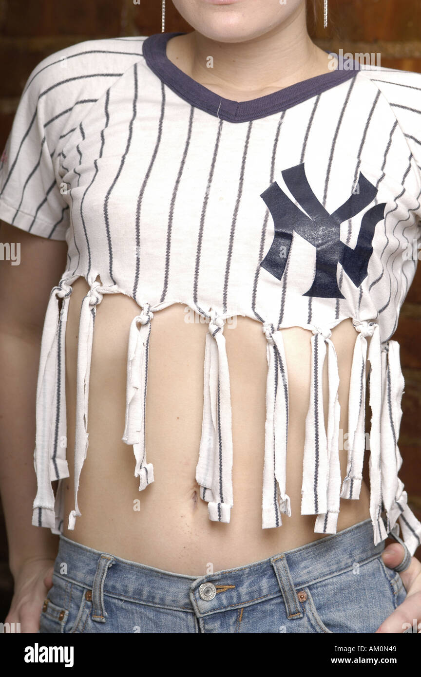 Woman midriff navel navel hi-res stock photography and images - Alamy