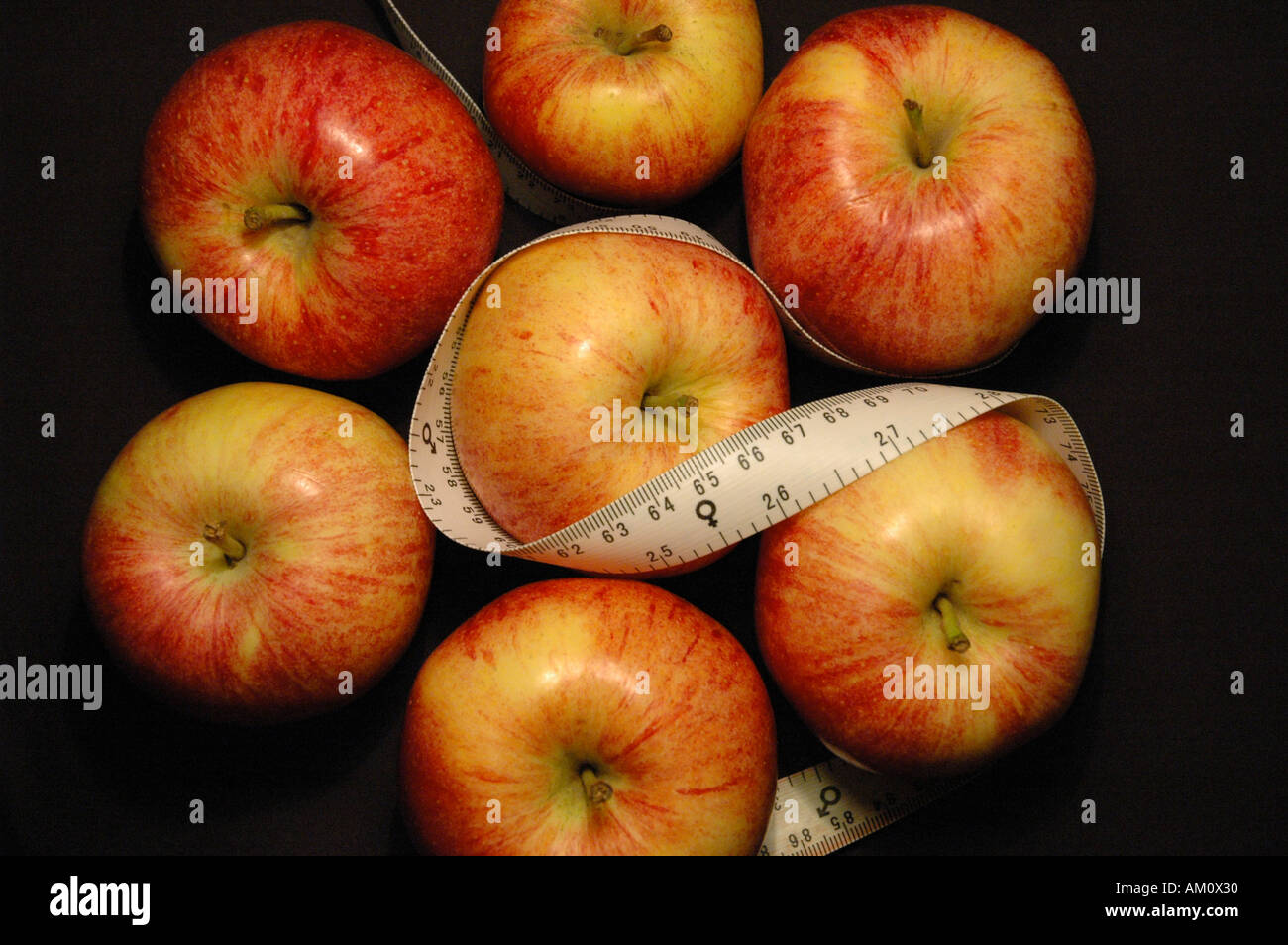 Apples and Tape Measure Food and Drink Lifestyle Wales Stock Photo - Alamy