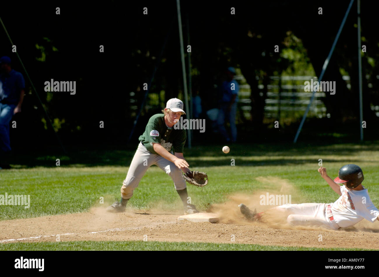Slide fielding hi-res stock photography and images - Alamy