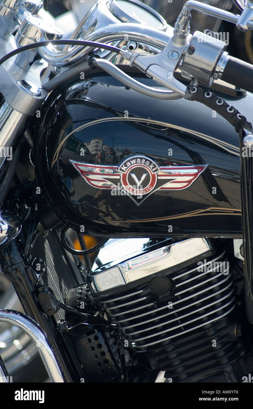 V engine hi-res stock photography and images - Alamy