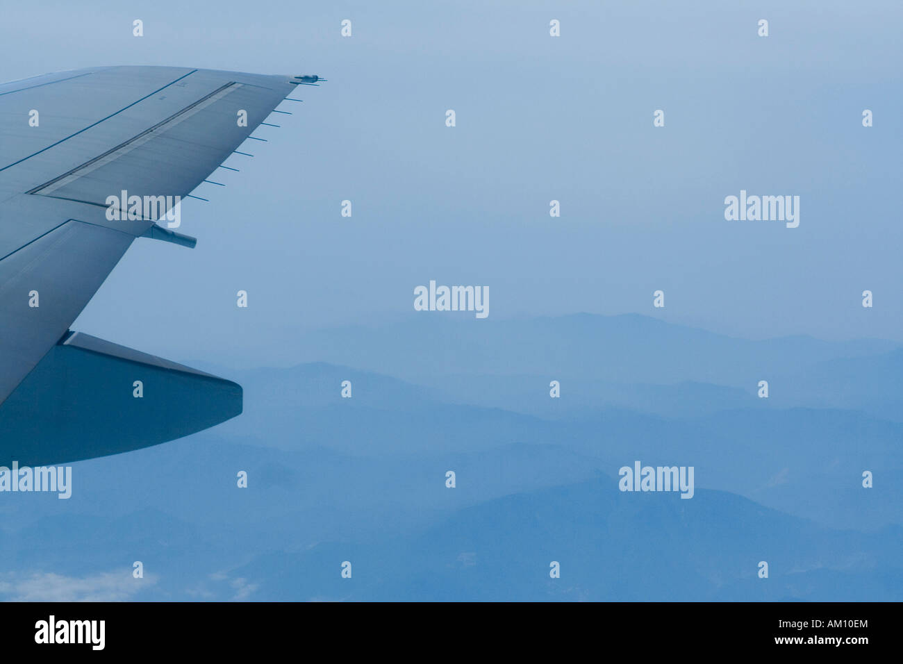 Boeing 777 photos hi-res stock photography and images - Alamy