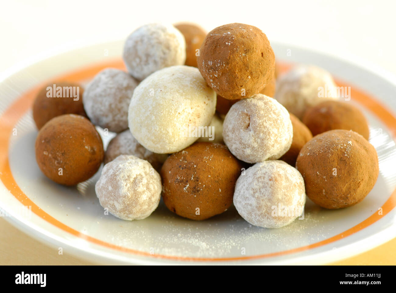 Piles of chocolate hi-res stock photography and images - Alamy