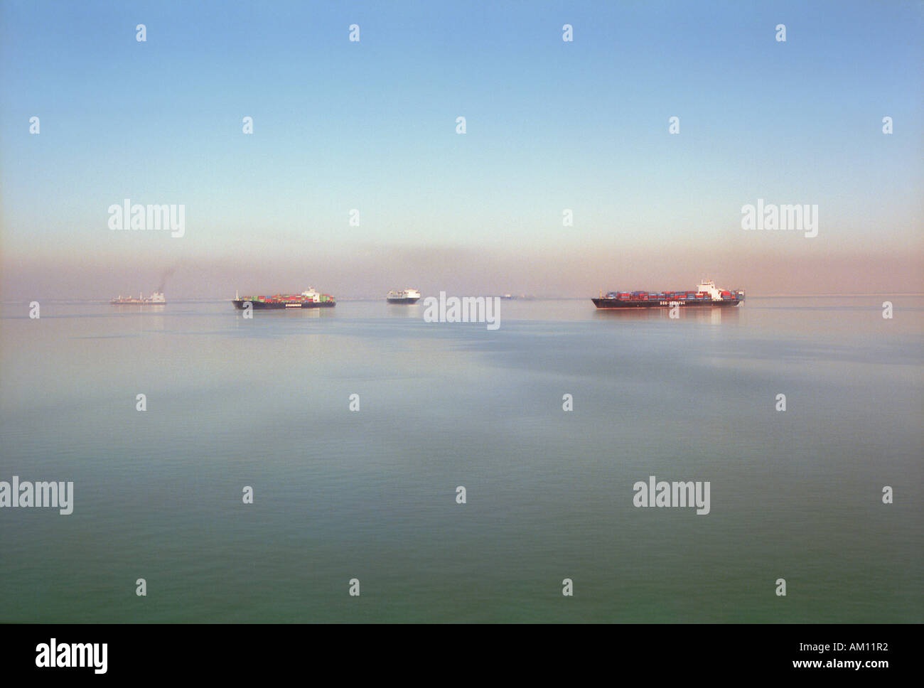 Container ship in suez canal hi-res stock photography and images - Alamy