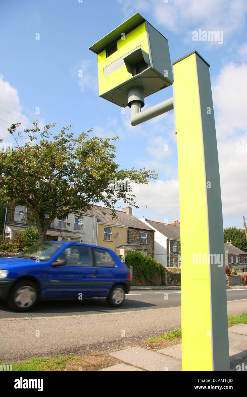 Fixed road safety camera hi-res stock photography and images - Alamy