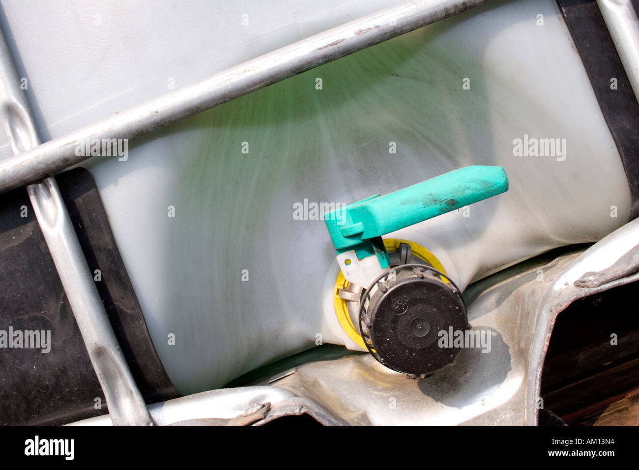 IBC drain tap Stock Photo - Alamy