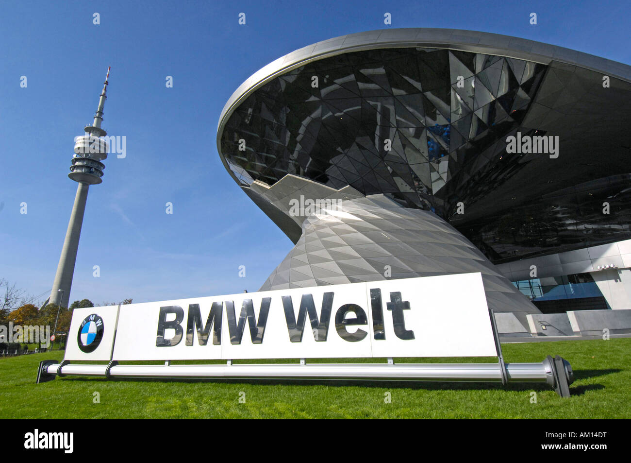 Autoproduktion hi-res stock photography and images - Alamy