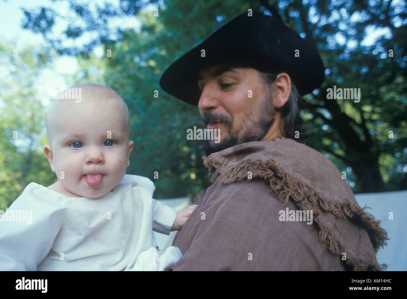 Revolutionary war camp life hi-res stock photography and images - Alamy