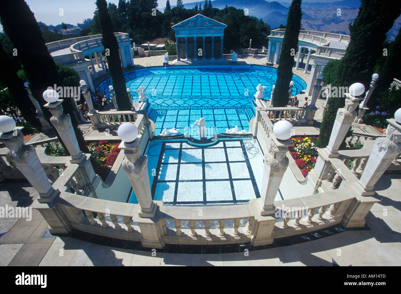 William randolph hearst castle hi-res stock photography and images - Alamy