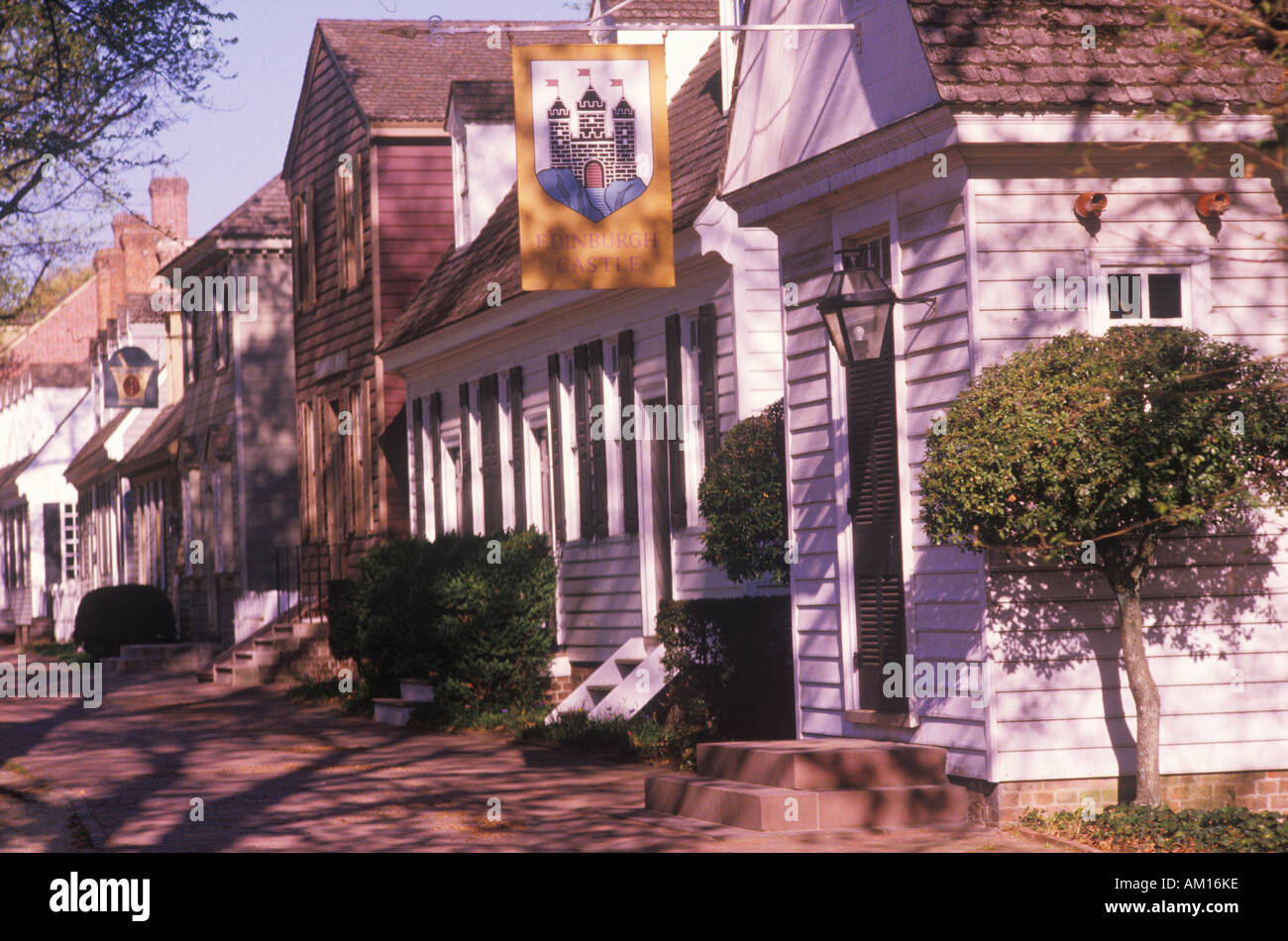 Colonial reenactment williamsburg hi-res stock photography and images ...
