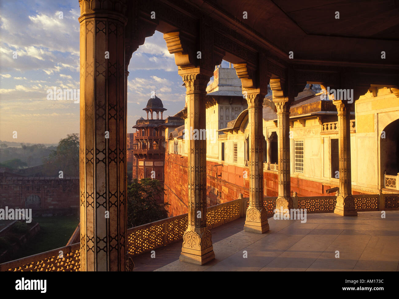 Agra fort of india hi-res stock photography and images - Alamy