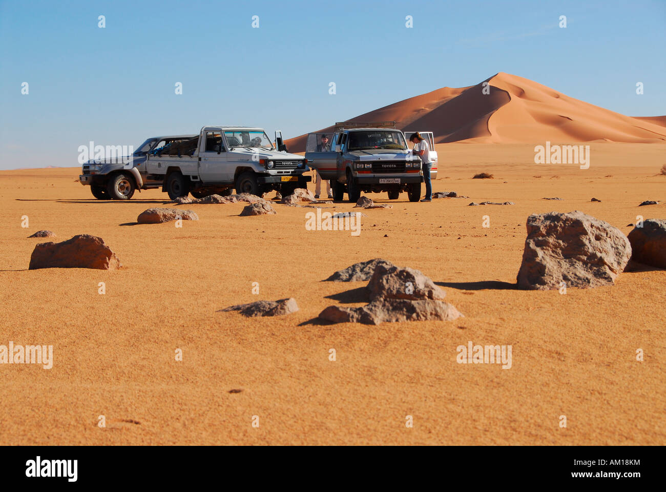 Jeep safari, Murzuq desert, Libya Stock Photo - Alamy