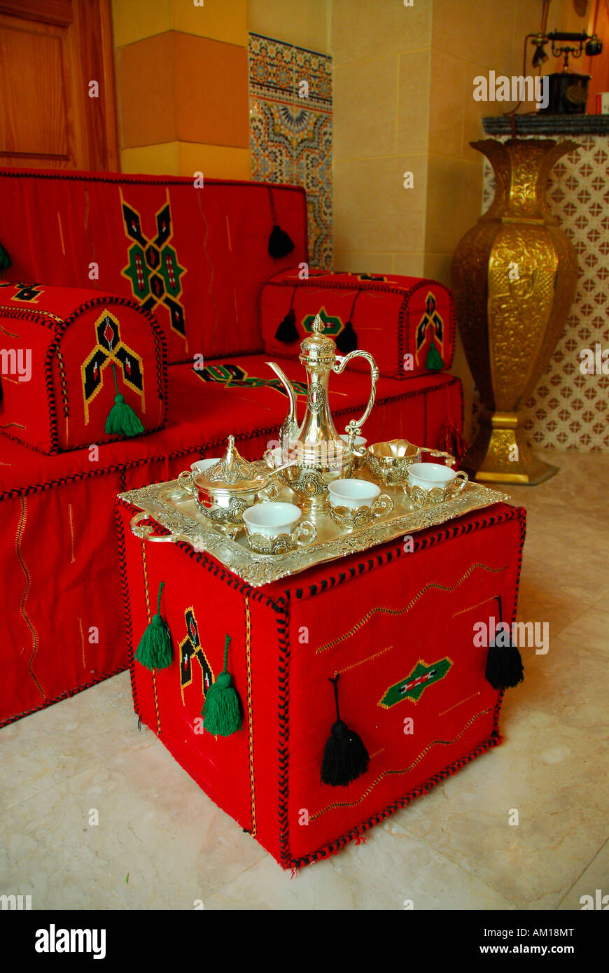Arabian tea set at Zamit-Hotel, Tripolis, Libya Stock Photo - Alamy