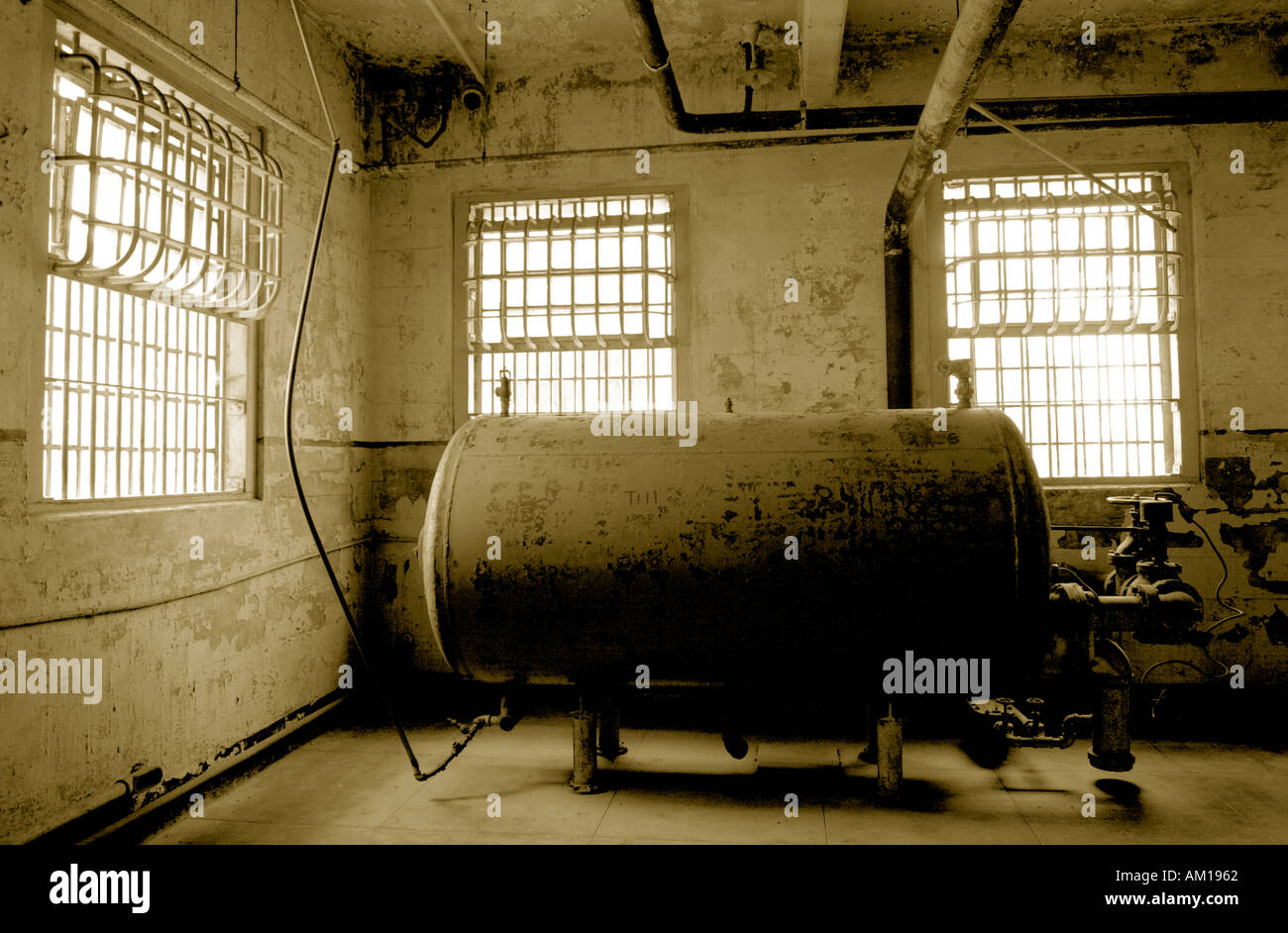 Black White Prison Cell Alcatraz High Resolution Stock Photography and ...