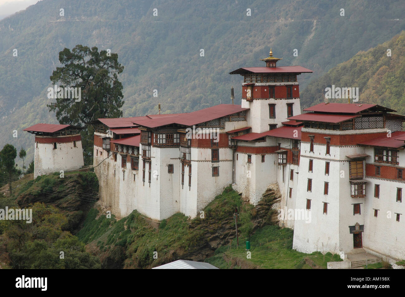 Trongsa Dzong, Trongsa, Bhutan Stock Photo - Alamy