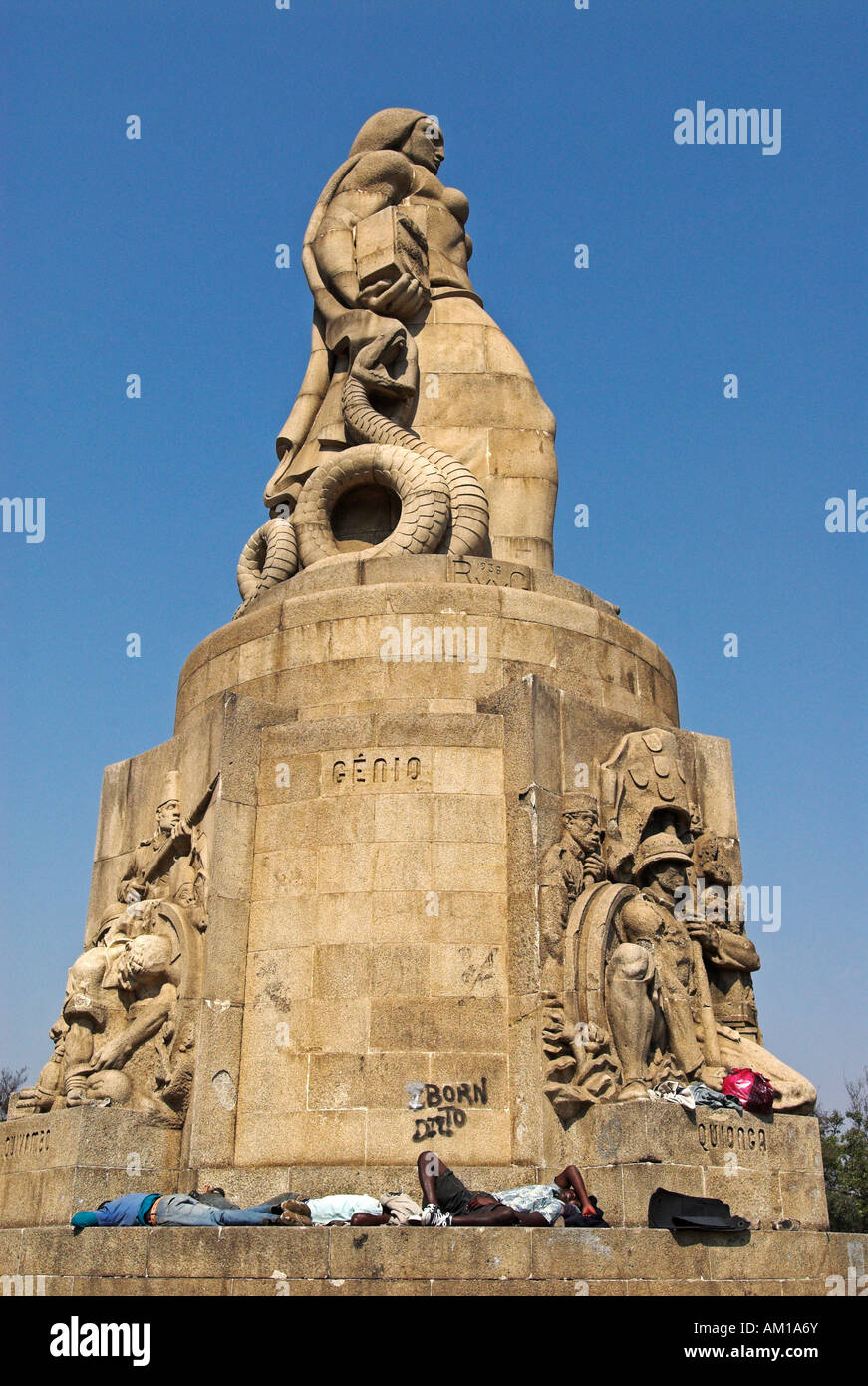 Monument at Praca dos Trabalhadores, Maputo, Mozambique, Africa Stock ...