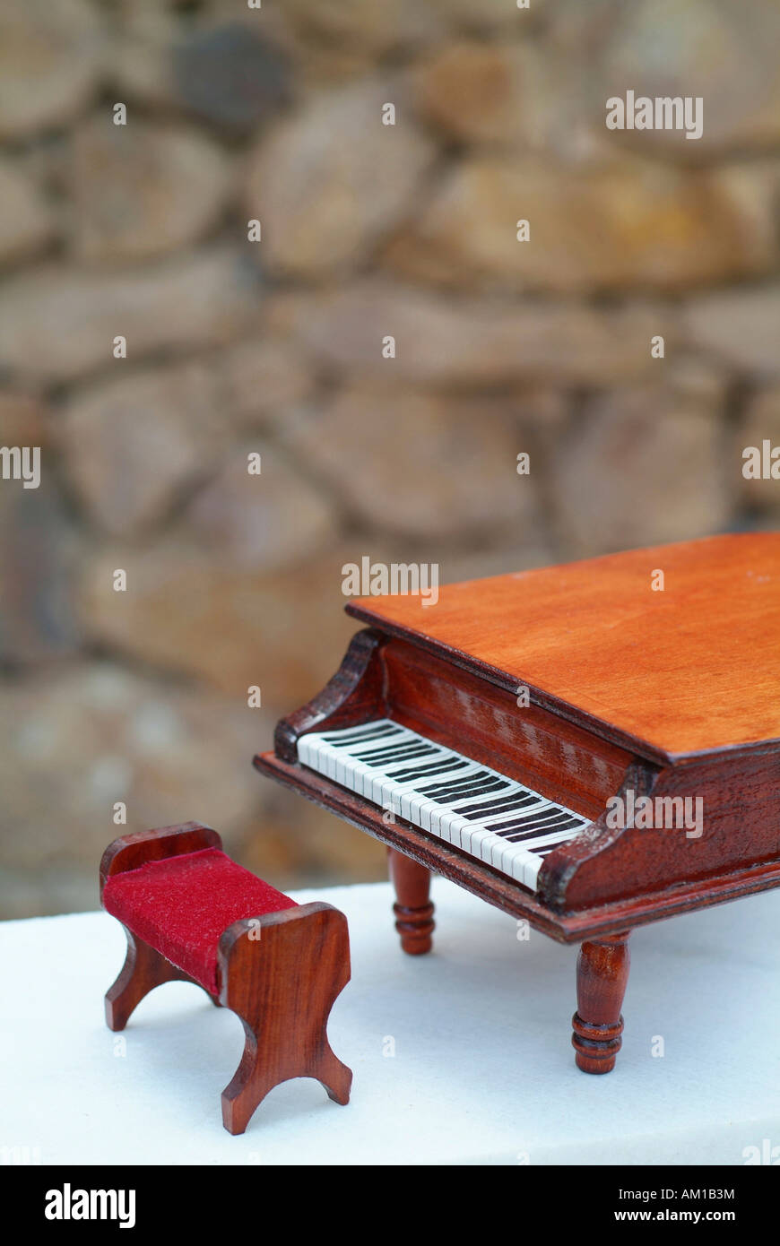Miniature piano hi-res stock photography and images - Alamy