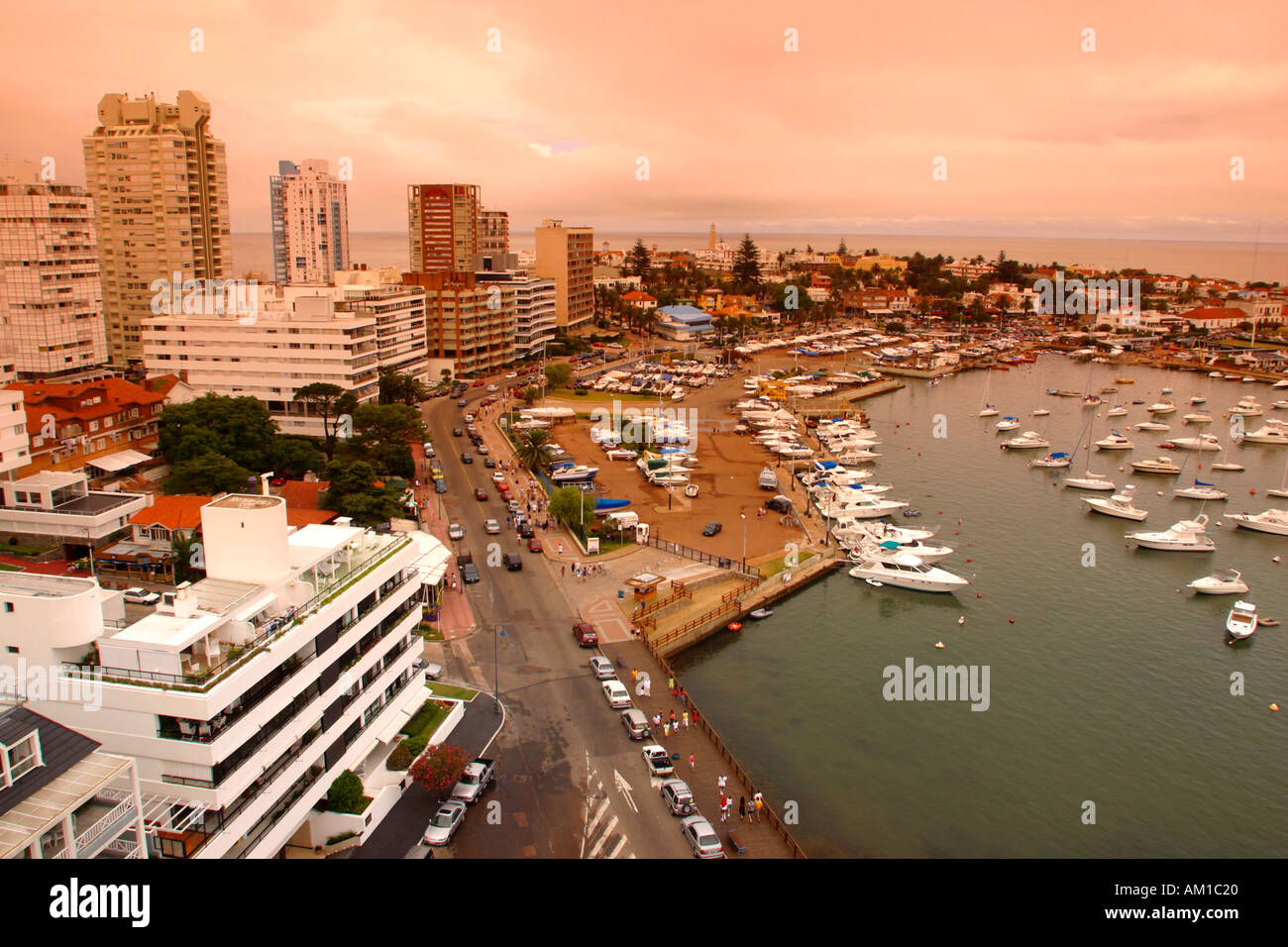 Uruguay punta del este península hi-res stock photography and images ...