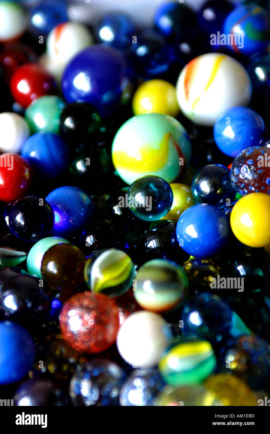 Marbles many colors hi-res stock photography and images - Alamy