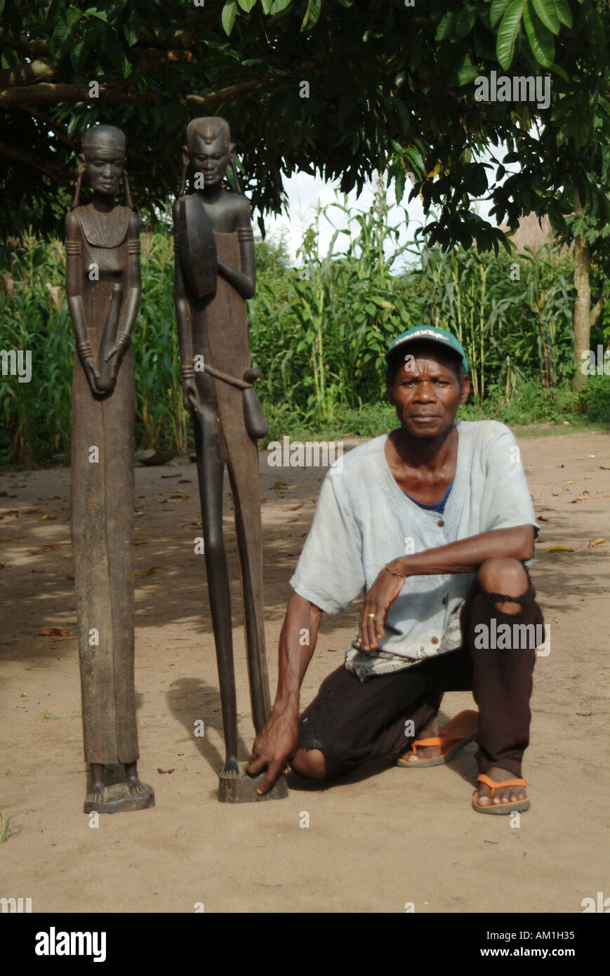 Makonde hi-res stock photography and images - Alamy