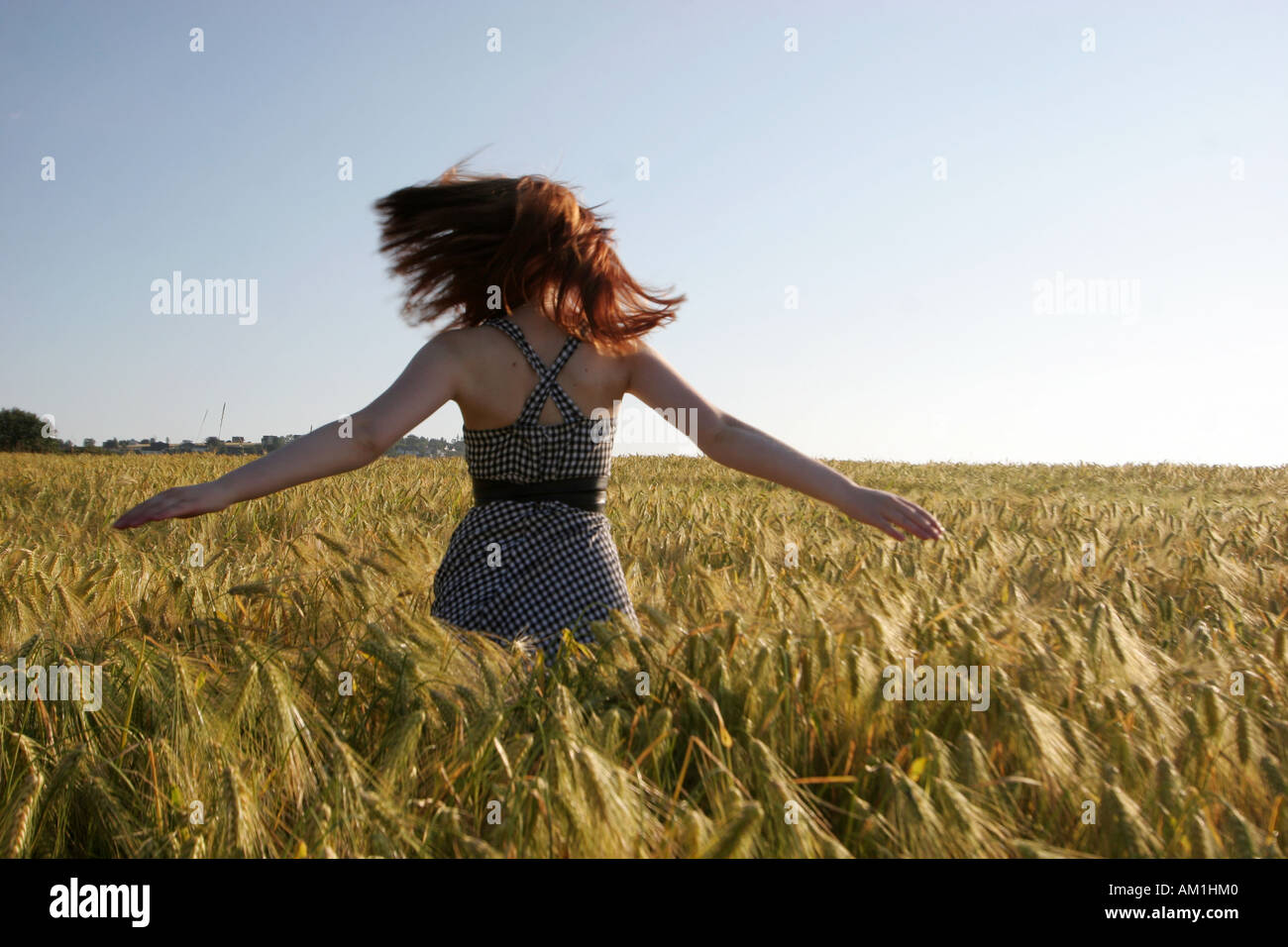 Dance of the wheat field hi-res stock photography and images - Alamy