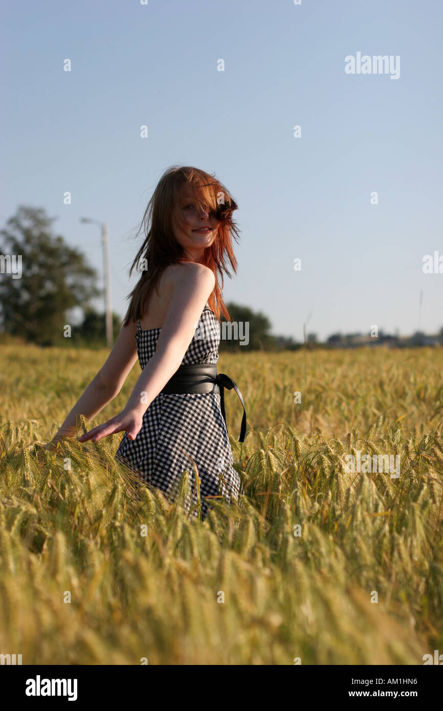 Dance of the wheat field hi-res stock photography and images - Alamy