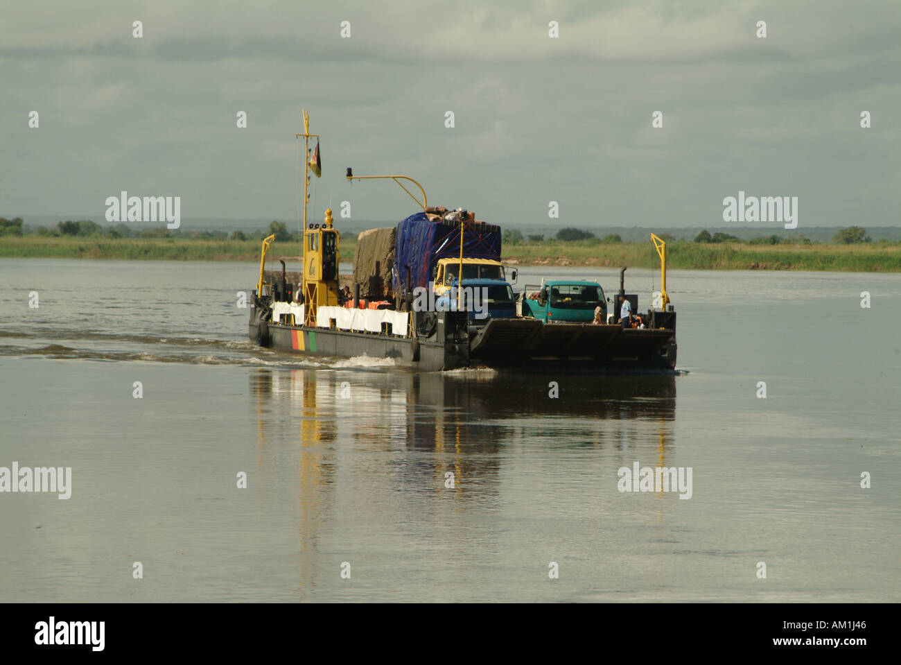 Southern Africa Mozambique Zambezi river vehicle ferry Stock Photo - Alamy