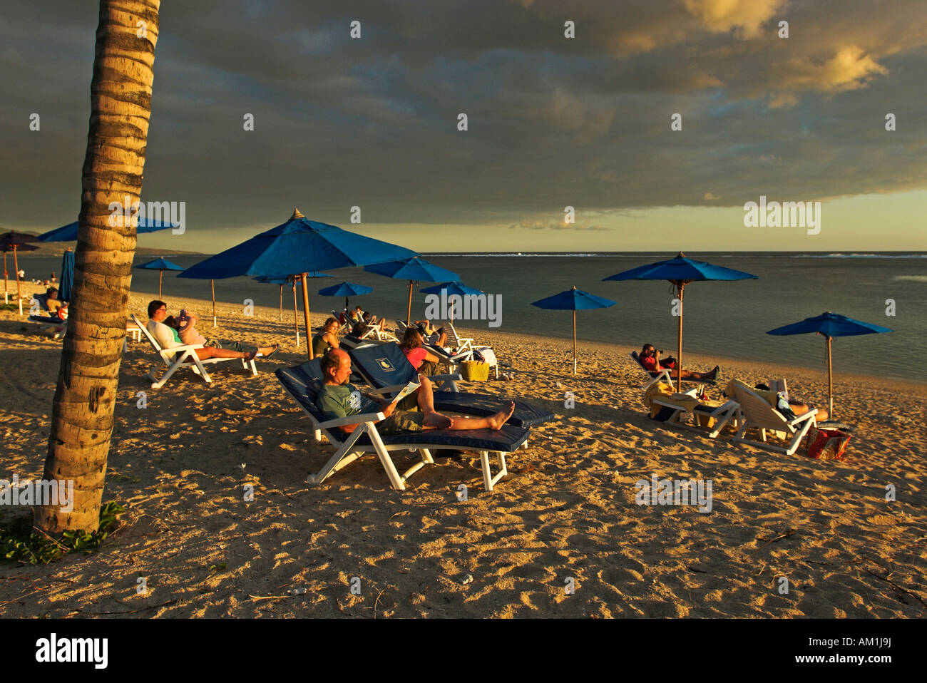 Reunion island beach women hi-res stock photography and images - Alamy