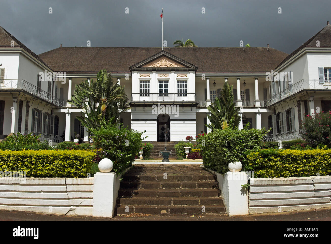 Government building in hi-res stock photography and images - Alamy