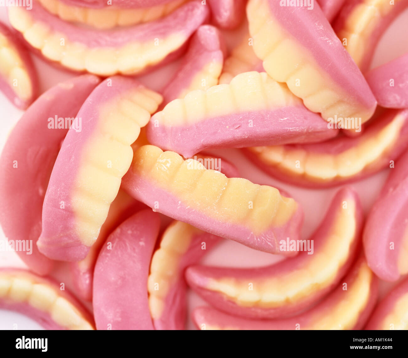 Rotten teeth child hi-res stock photography and images - Alamy