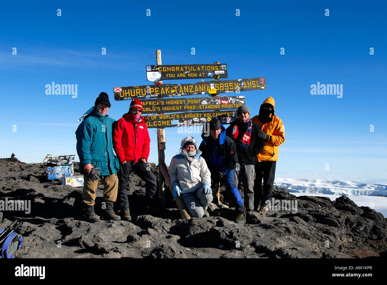 Kilimanjaro summit view uhuru peak hi-res stock photography and images ...