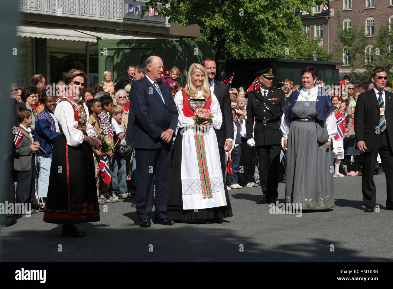 Norwegian Royal family on Norwegian Independence day Stock Photo - Alamy