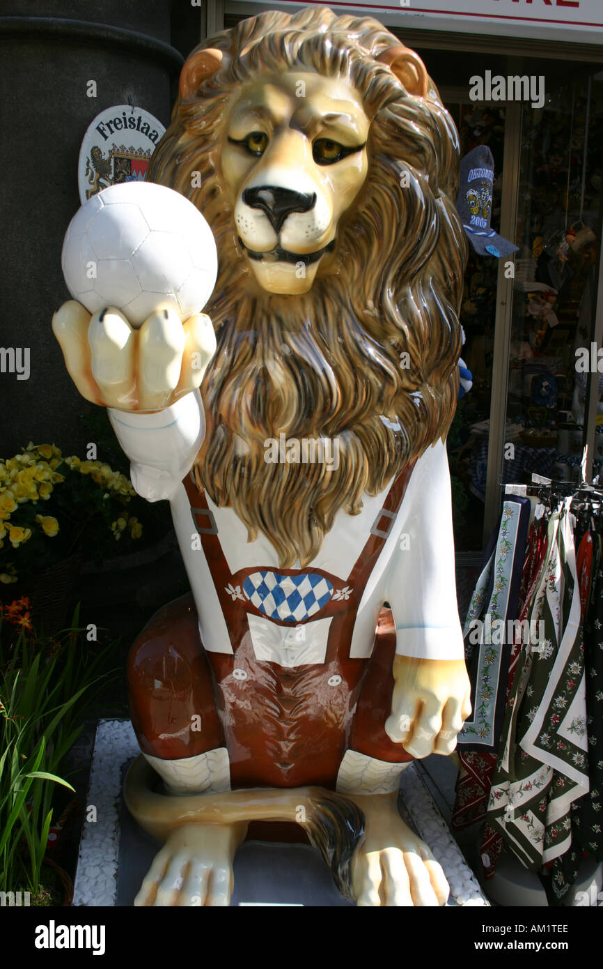 Bavarian lion figure Munich Marienplatz Bavaria Germany Stock Photo - Alamy