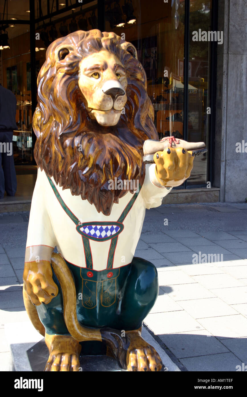 Bavarian lion figure Munich Marienplatz Bavaria Germany Stock Photo - Alamy