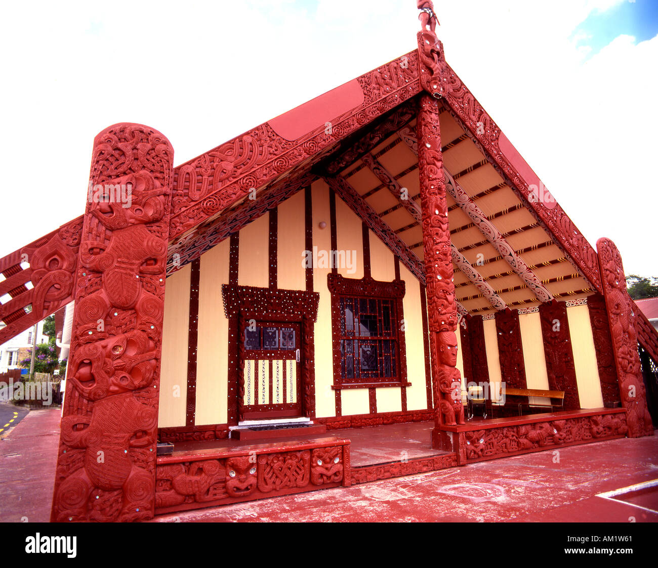 New Zealand Rotorua maori house Stock Photo - Alamy
