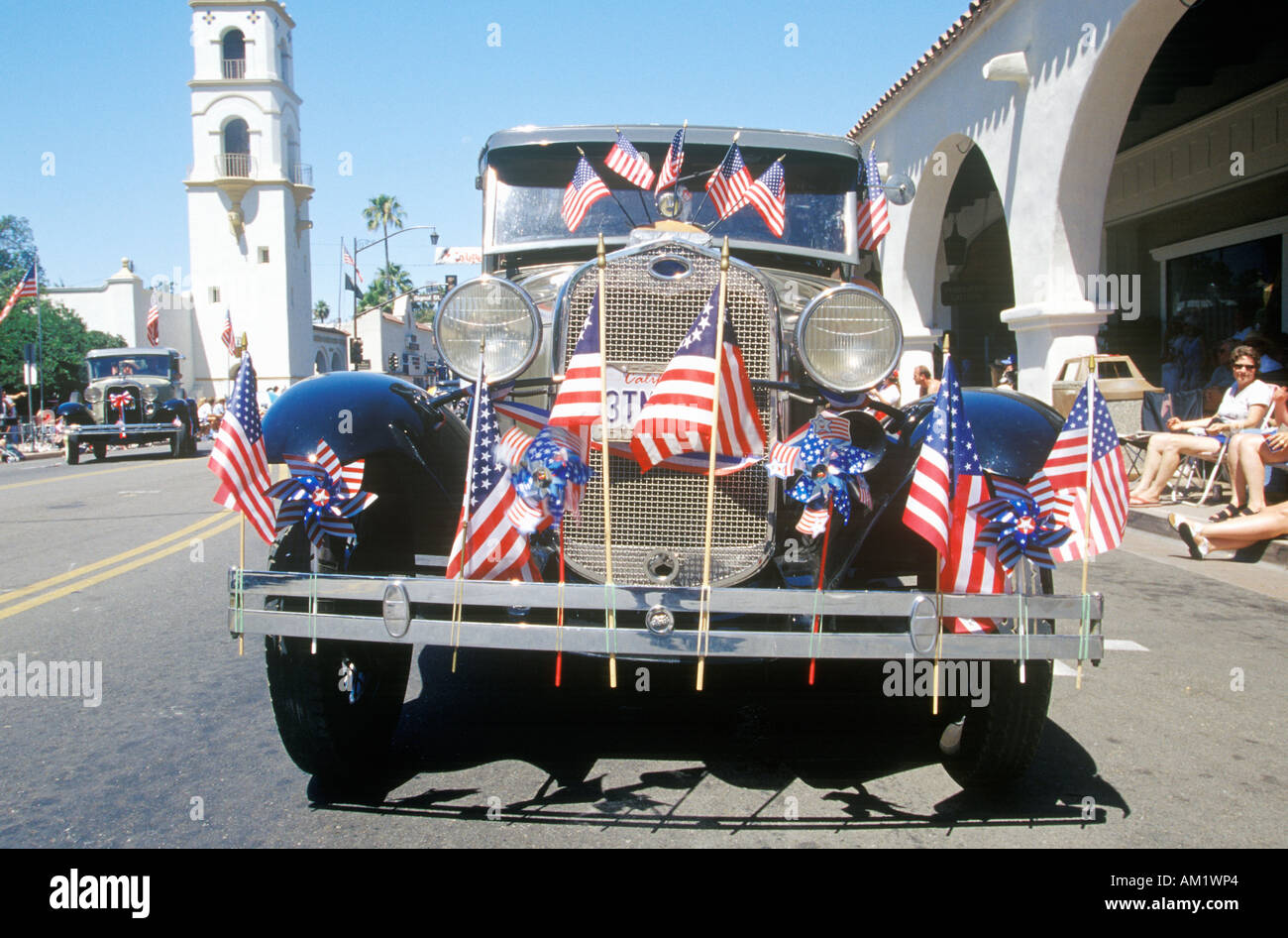 Car in parade hi-res stock photography and images - Alamy