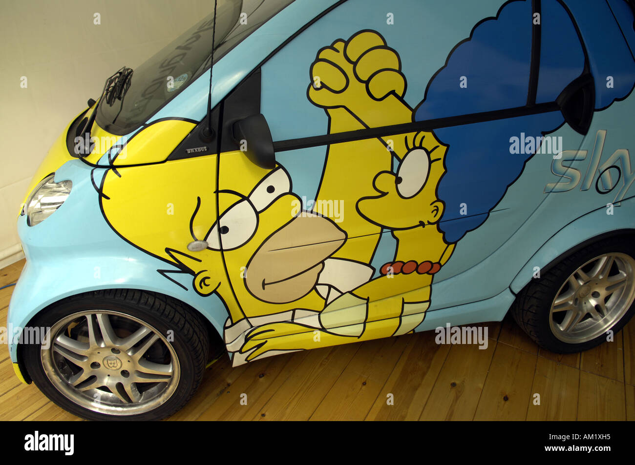 Homer marge simpson design car High Resolution Stock Photography and ...