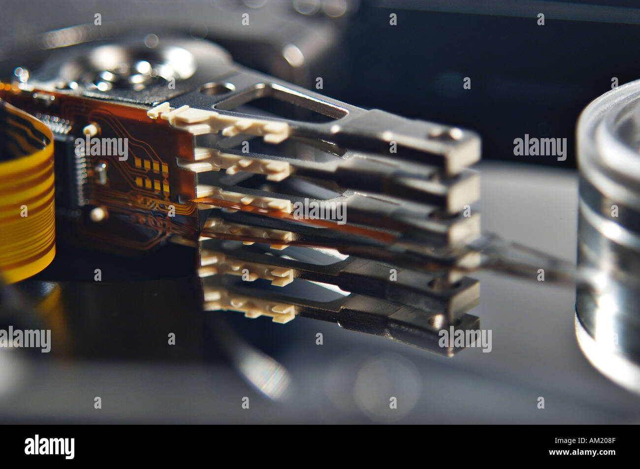 Read write head arm hi-res stock photography and images - Alamy