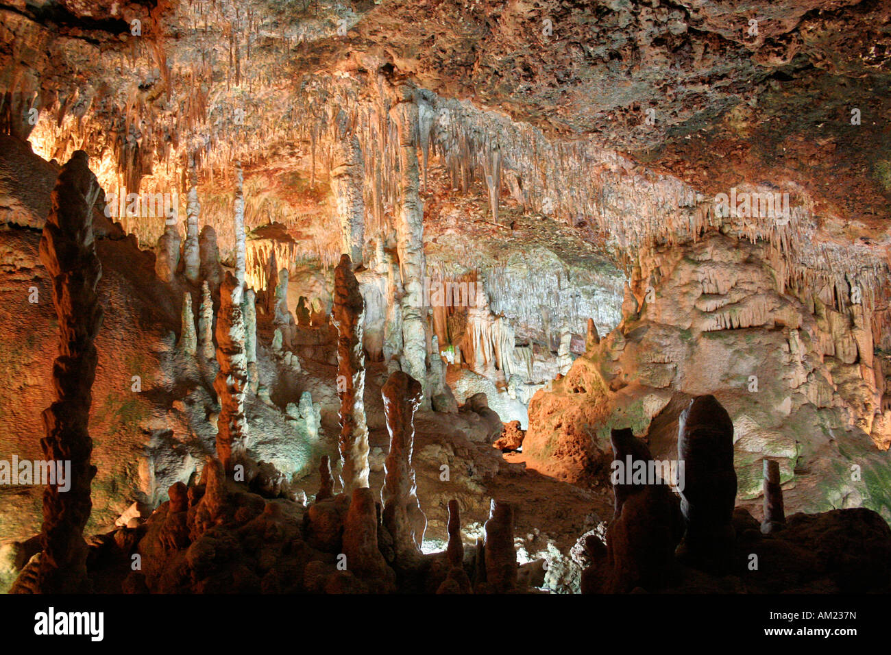 Tropfsteine hi-res stock photography and images - Alamy