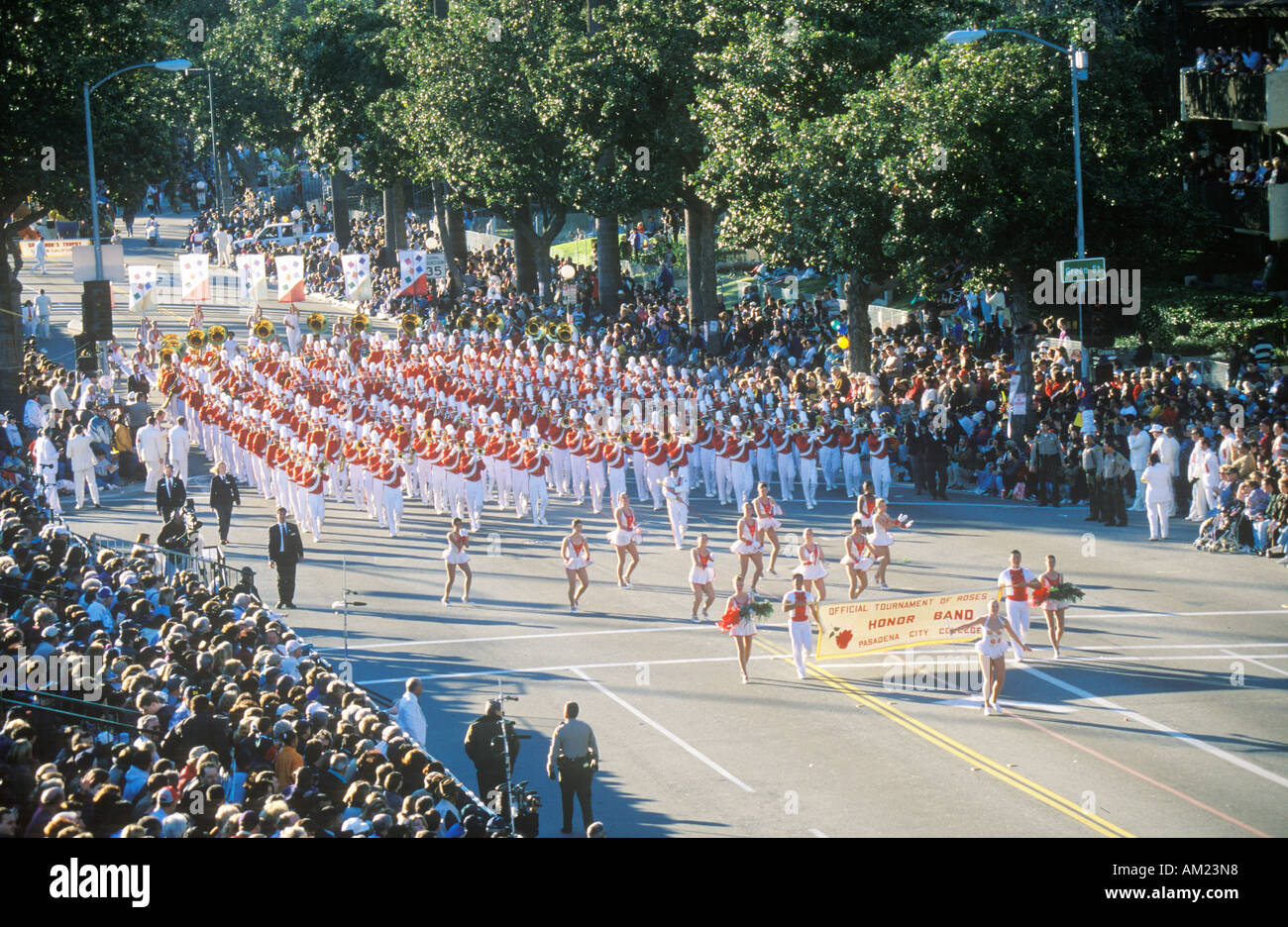 Rose bowl parade hi-res stock photography and images - Alamy