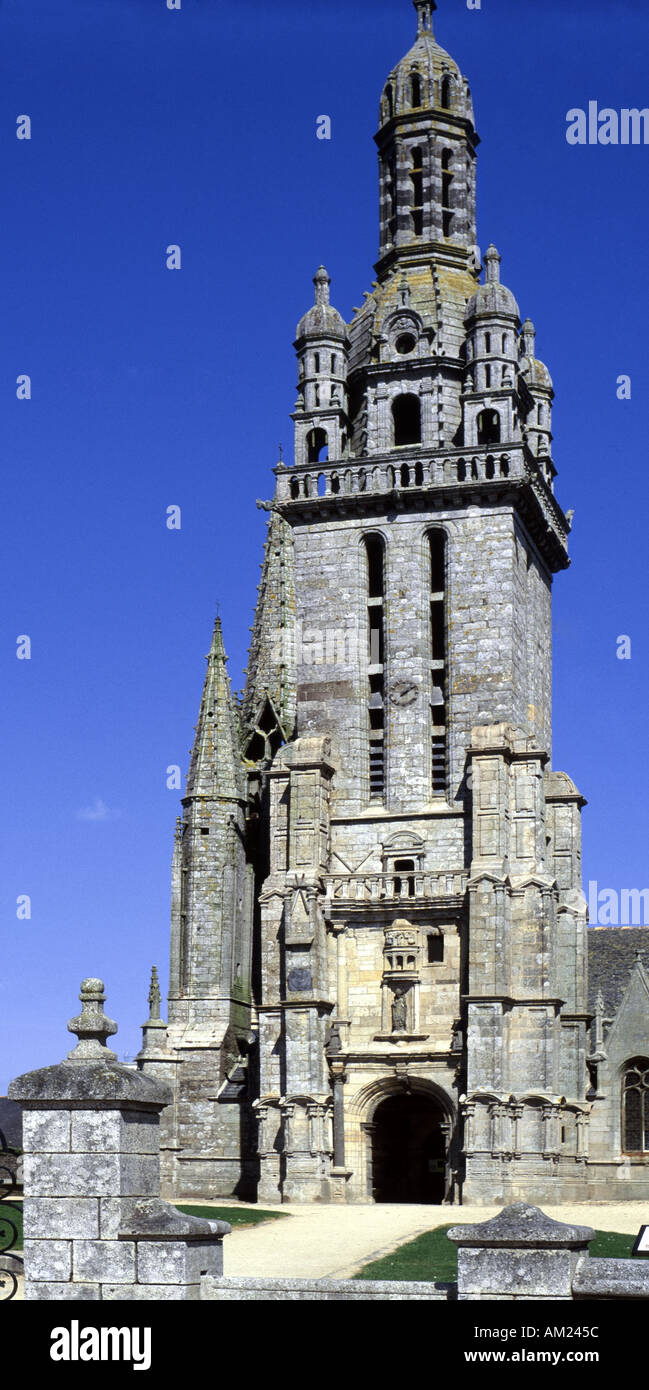 france parish closes enclos paroissial pleyben finistere Stock Photo ...