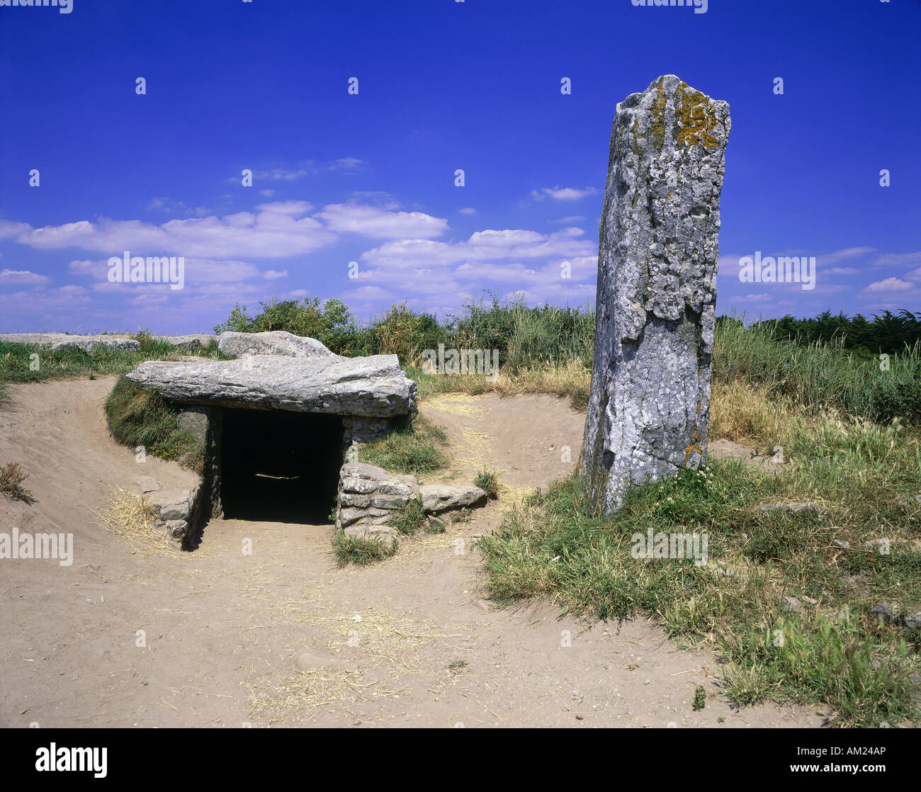geography / travel, France, Locmariaquer, stone grave, dolmen, pierres ...