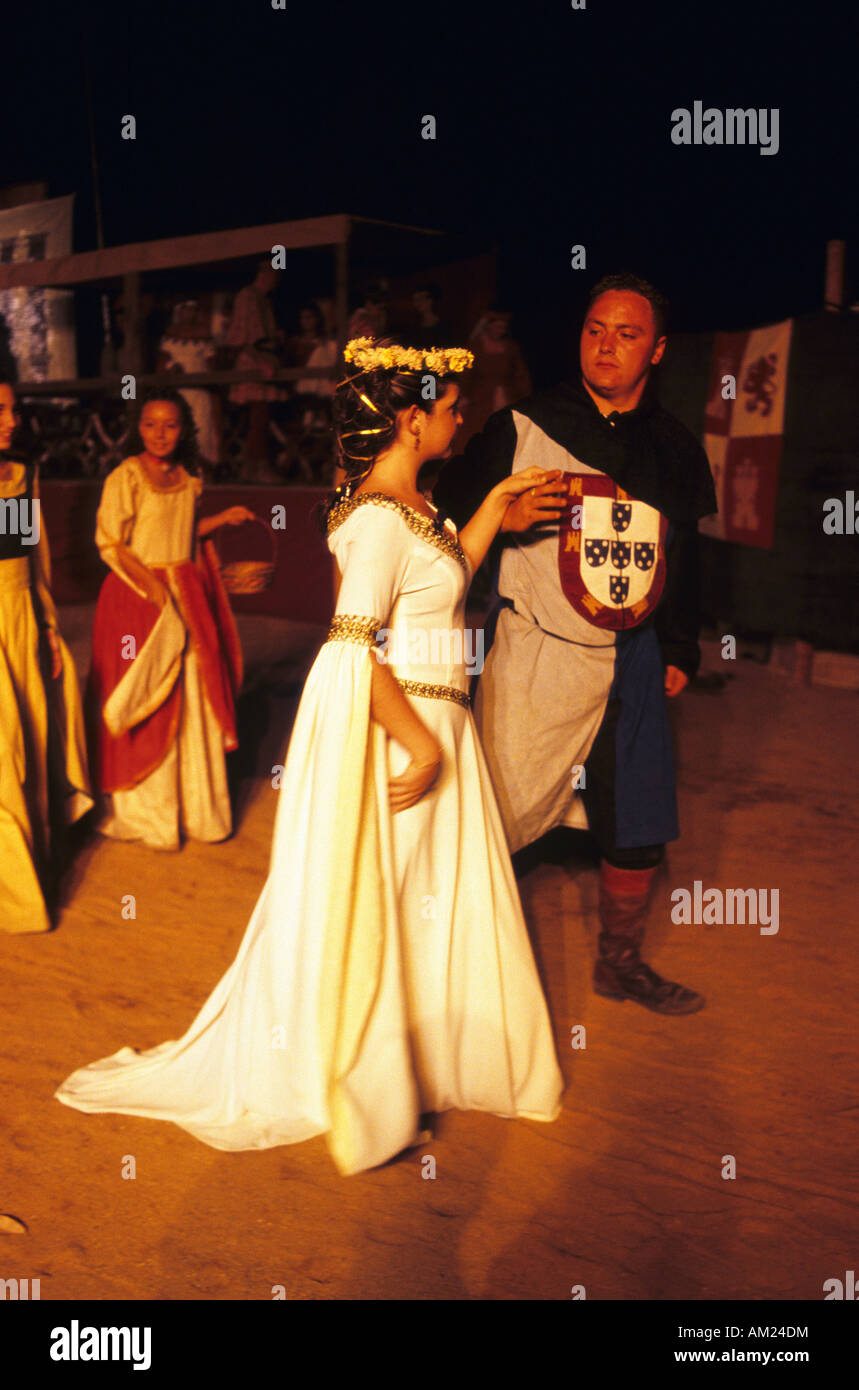 Caballero medieval vertical hi-res stock photography and images - Alamy