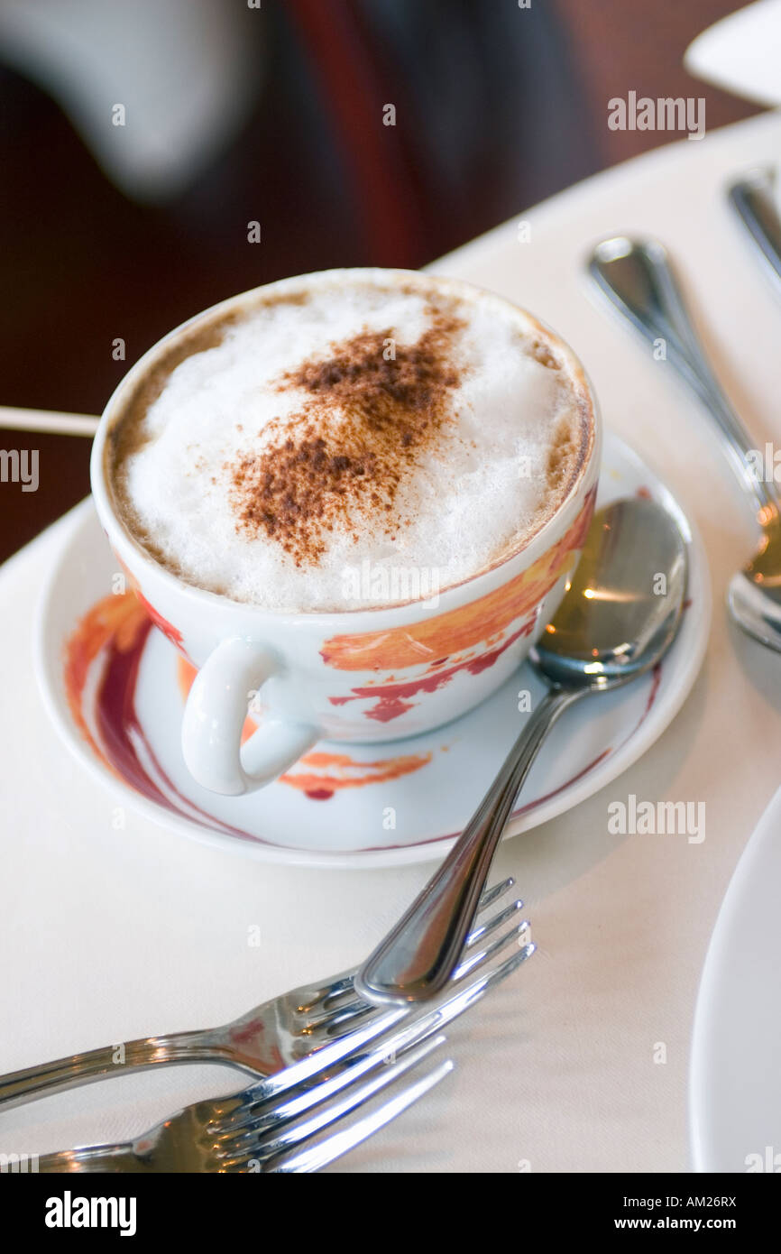 Cappuchino refreshment drink fresh hi-res stock photography and images ...