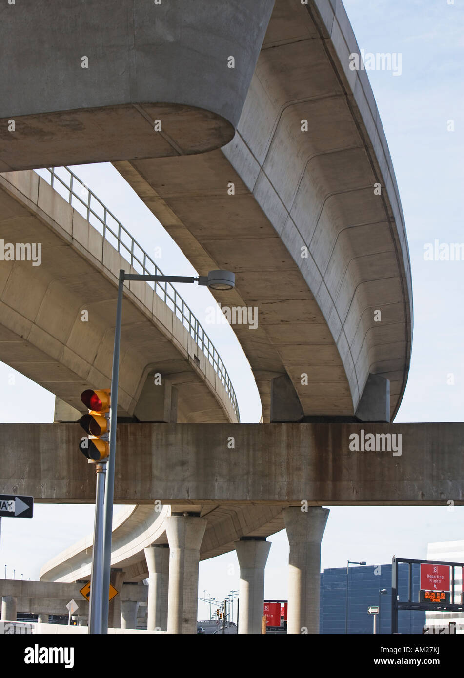 HIGHWAY, OVERPASS, TRAFFIC, LIGHTS, SIGNS, CURVE, UP, OVER, OVERHEAD ...