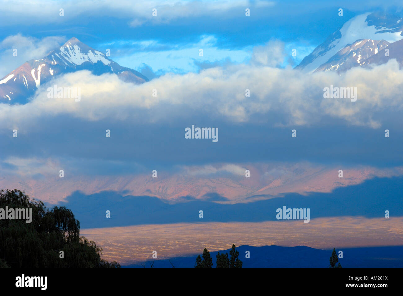The Cordillera de Ansilta at Barreal Stock Photo - Alamy
