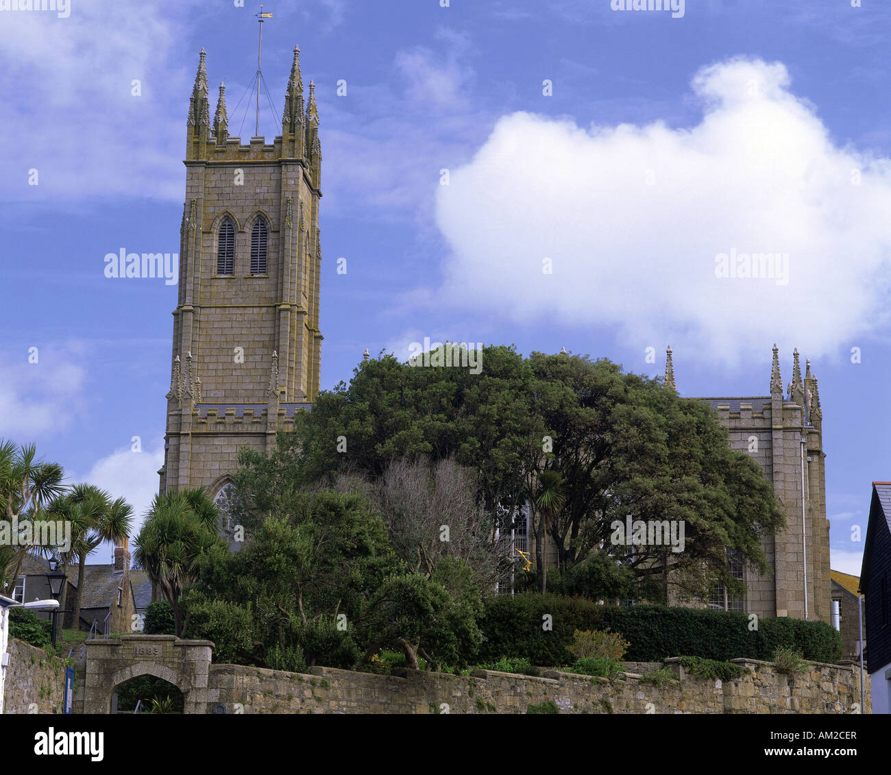 Churches in southern england hi-res stock photography and images - Alamy