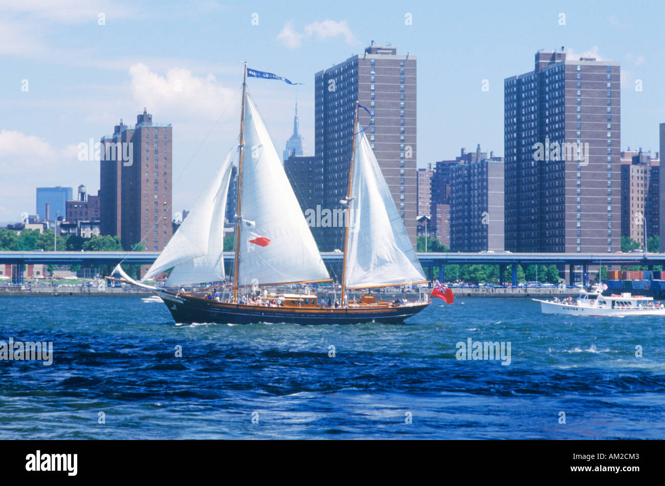 The class B tall ships sailing from Wall Street Manhattan to the ...