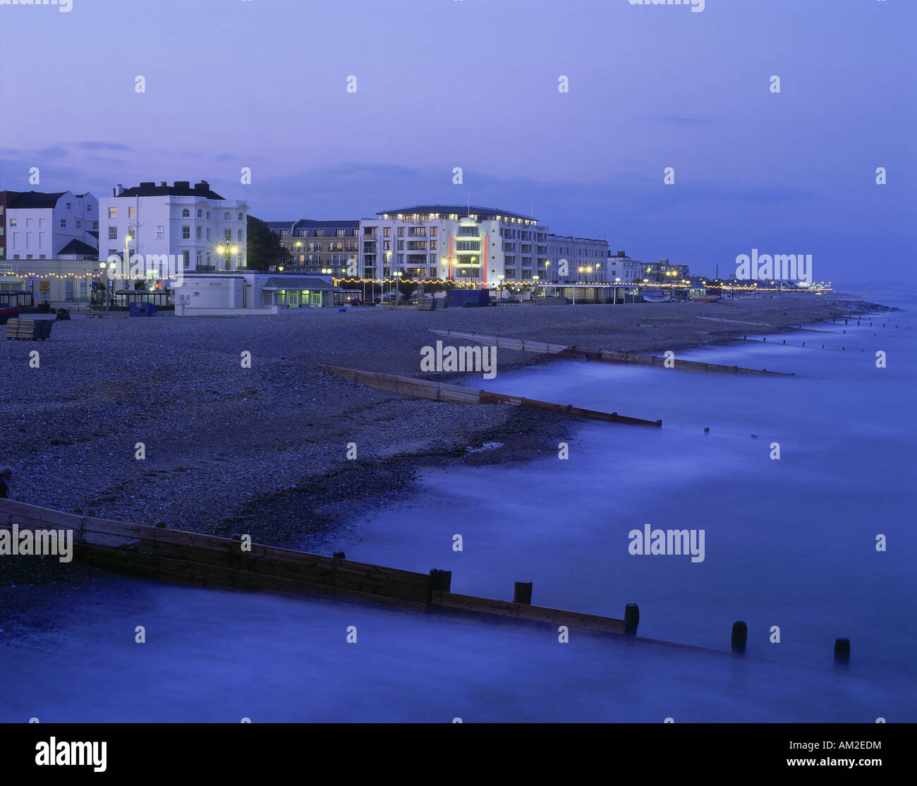 Worthing beaches hi-res stock photography and images - Alamy