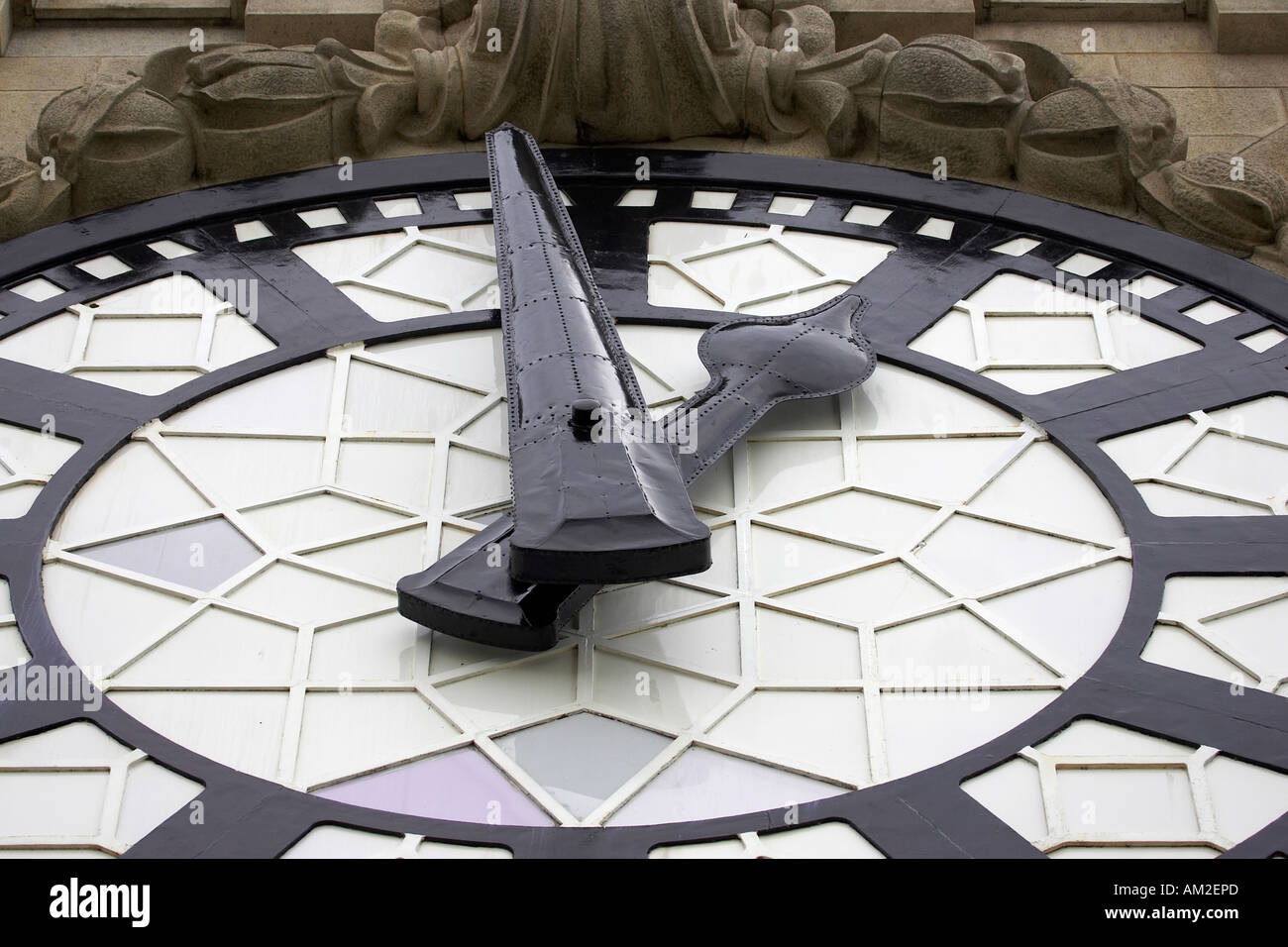 Giant royal clock hi-res stock photography and images - Alamy